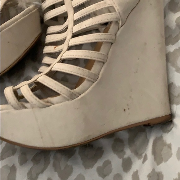 Steve Madden | Shoes | Cream Colored Wedges Steve Madden | Poshmark